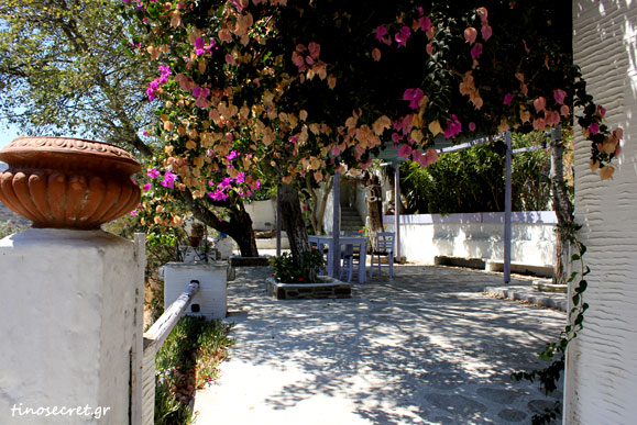 KROKOS village - villages on Tinos island | Tinosecret