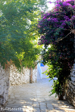 Steni village - villages on Tinos island | Tinosecret